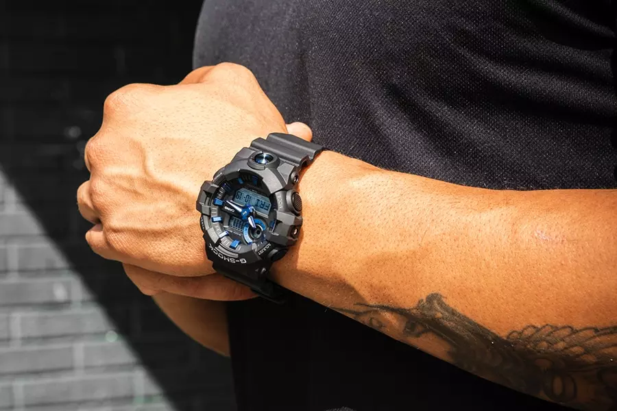 g-shock ga710b-1a2 pulksteņa dzīvesveids