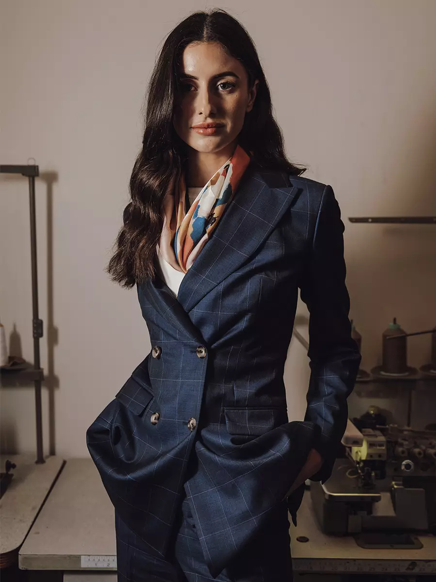ऑस्कर हंट एक्स बाल्वेनी महिला सूट
