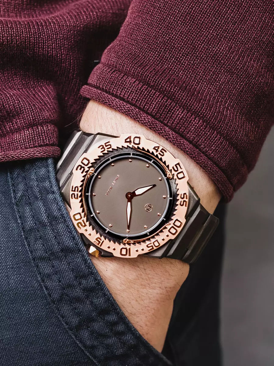 Coneix NOVE, el rellotge de busseig més prim del món 10520_4