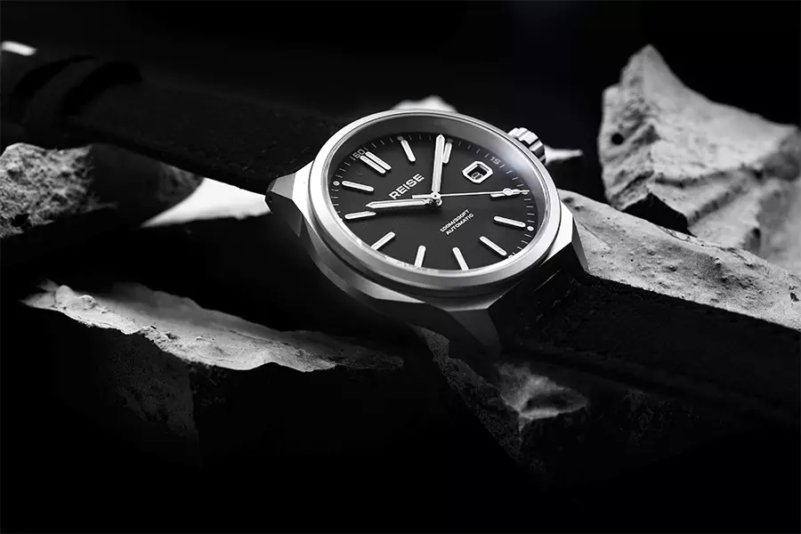 这款坚固耐用的钛金属野外手表超轻巧且极其耐用 10532_5