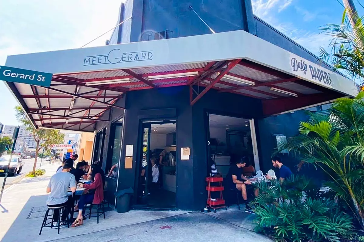 papanggih gerard cafe street view