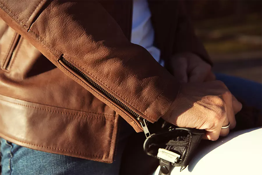 As chaquetas de coiro agora veñen feitas a medida co fabricante de chaquetas 10653_1