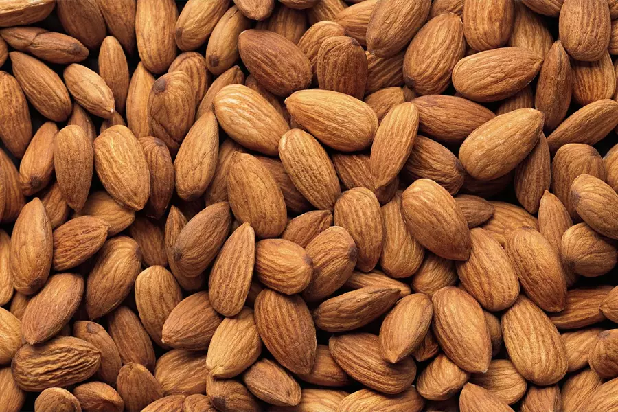 Khoom noj uas pab koj tsaug zog - almonds