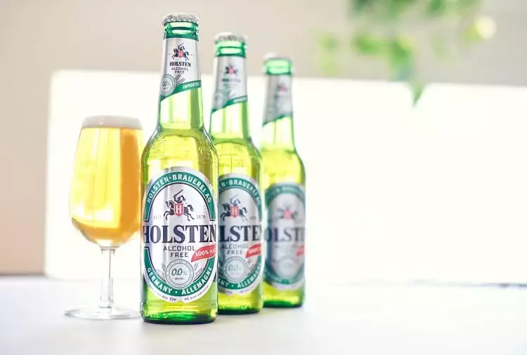 пляшка безалкогольного пива Holsten