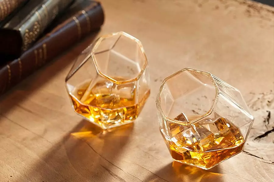 verrerie de dragon verres à whisky en diamant