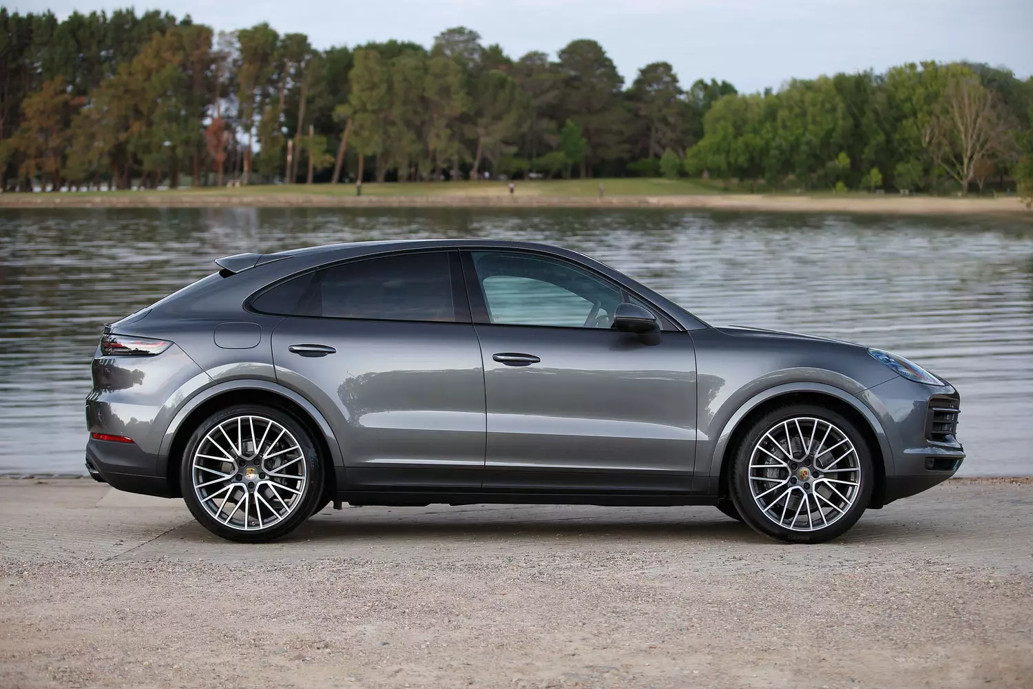 Möt 2020 Porsche Cayenne Coupé 11249_3