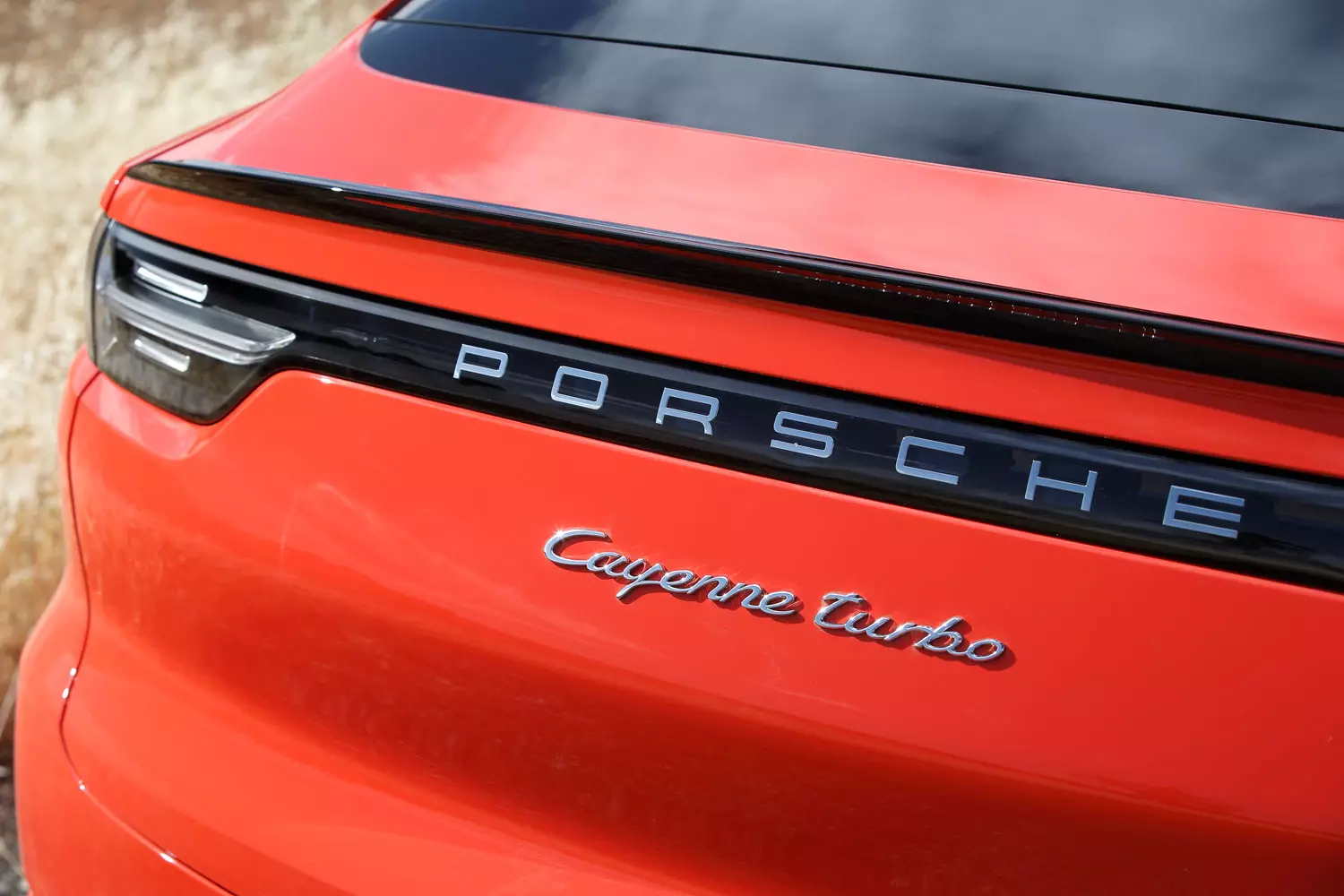 Susipažinkite su 2020 m. Porsche Cayenne Coupé 11249_5