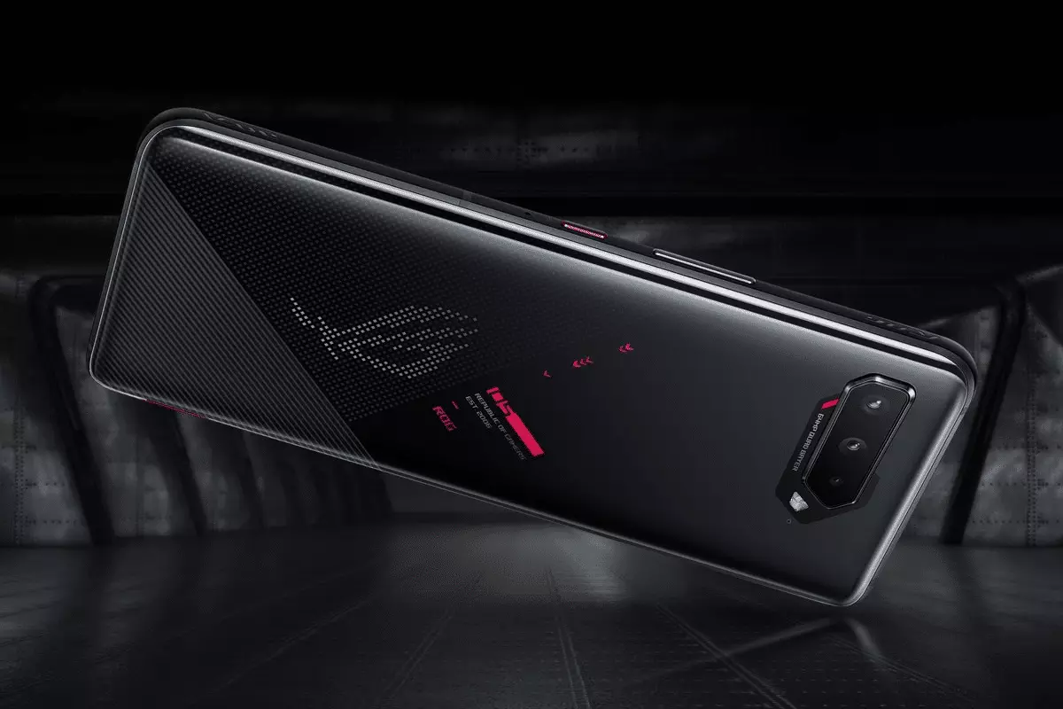 ASUS ROG Phone 5 Series vyhodil do povetria špecifikácie s Monster 18 GB RAM 11412_2