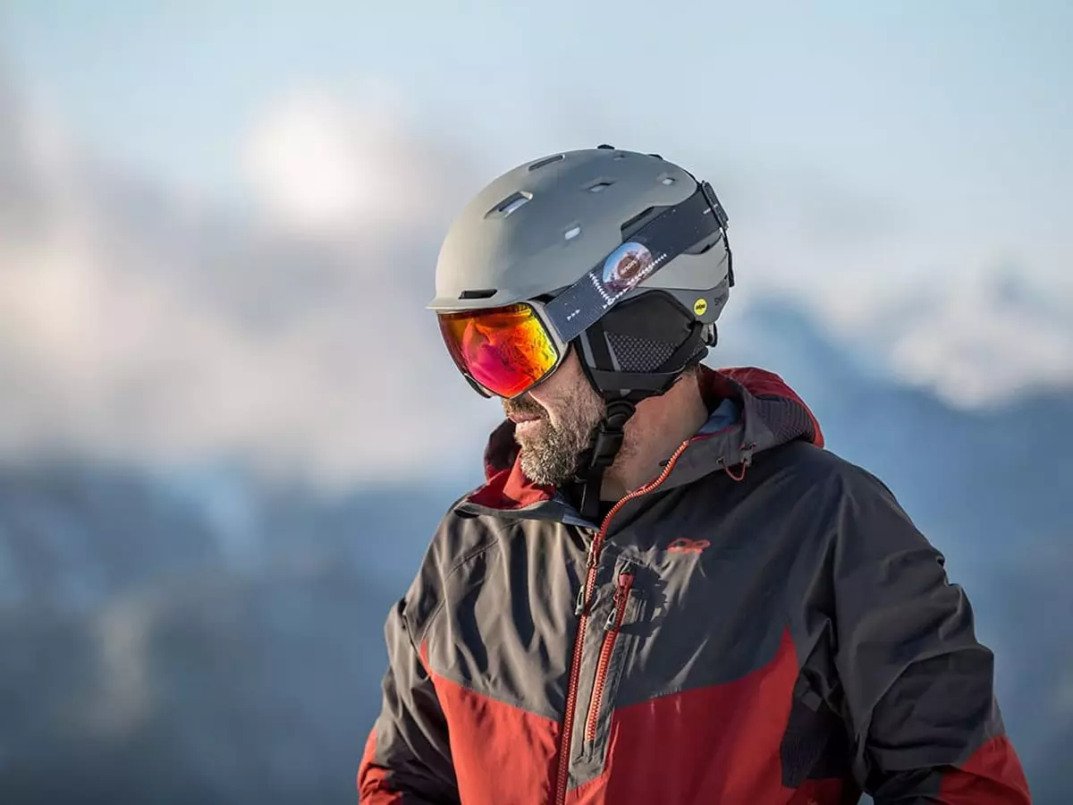 14 Cermin Mata Ski dan Salji Terbaik untuk Mendaki Cerun pada Musim Ini