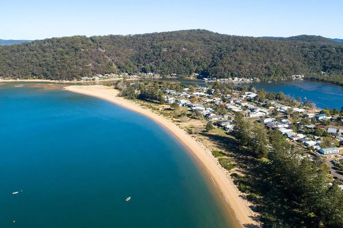 Luftudsigt over Patonga-stranden