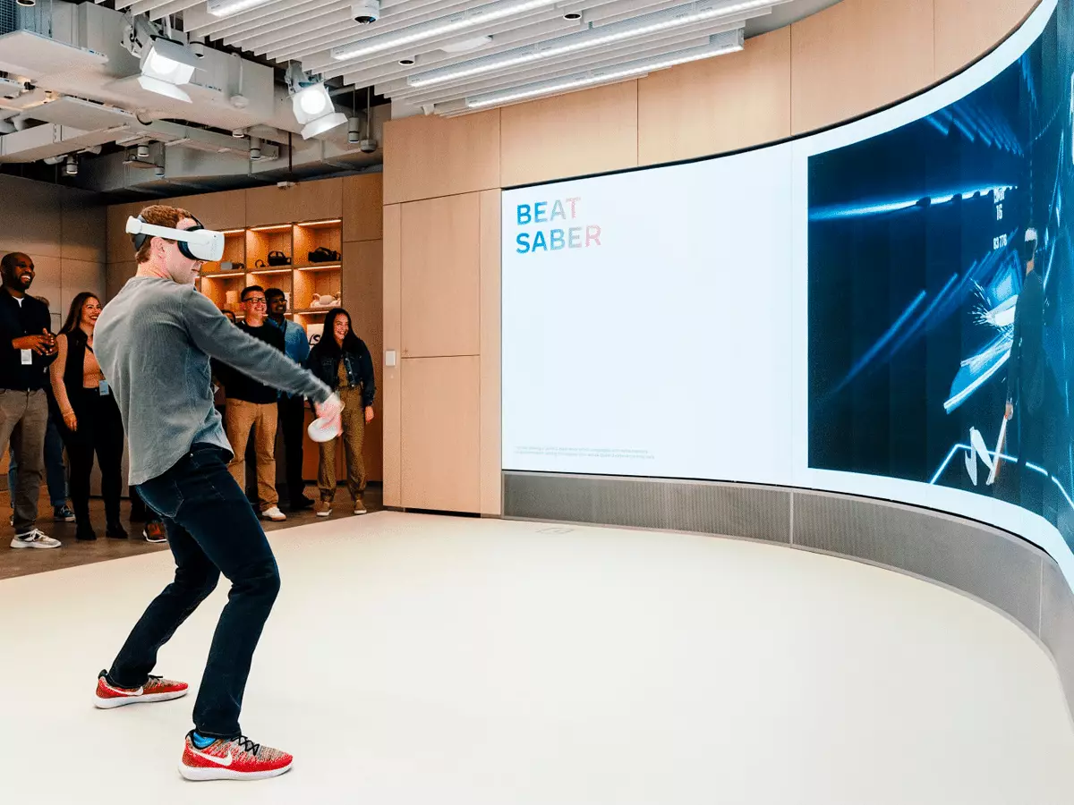 Zuckerberg abre primeira loja de varejo meta com demonstrações de jogos de realidade virtual