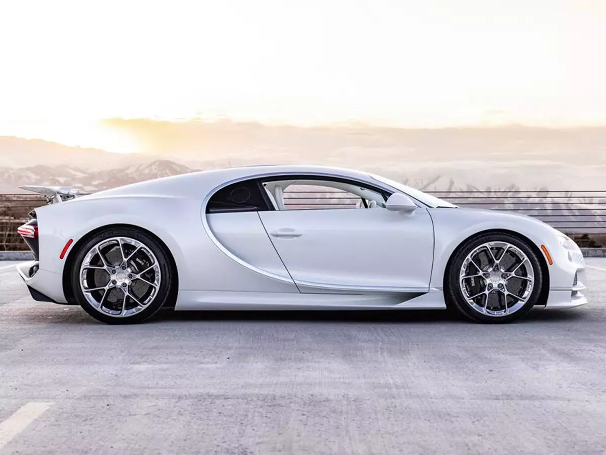 پوسٽ Malone Bugatti Chiron 2019 وڪرو