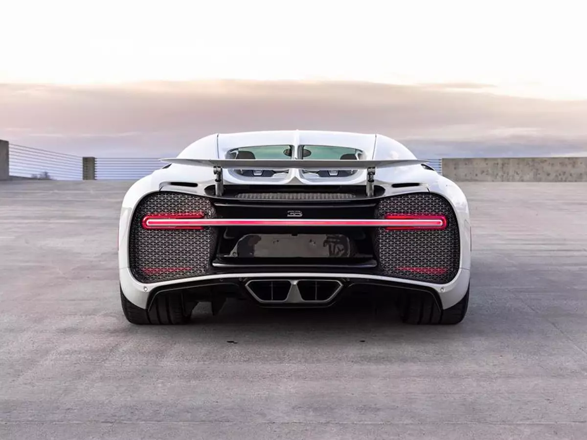 پوسٽ Malone Bugatti Chiron 2019 وڪرو