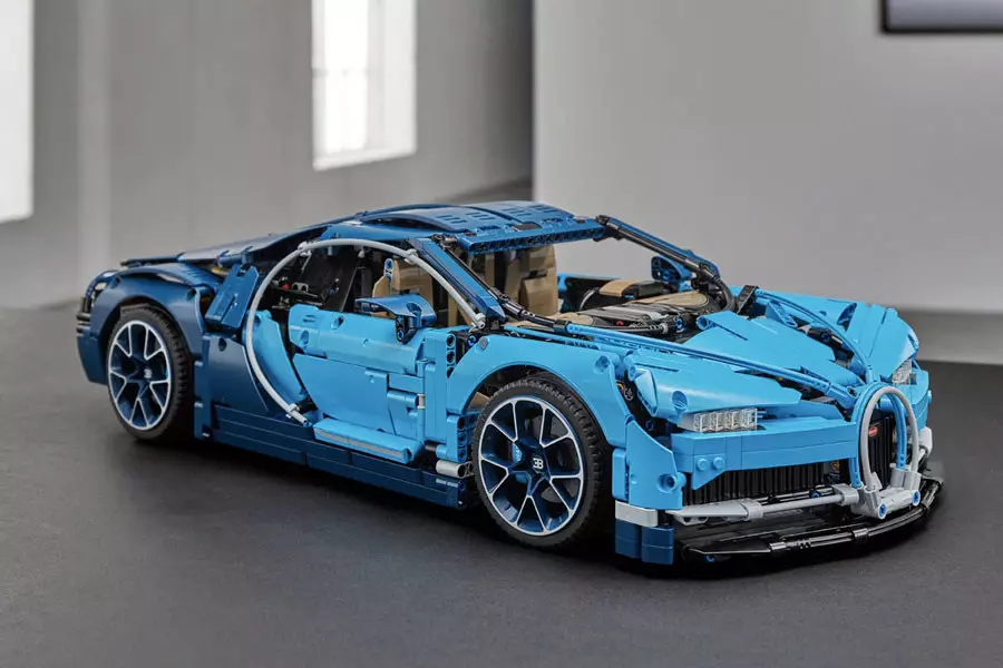 Mellores conxuntos de Lego para adultos - LEGO Technic Bugatti Chiron 42083