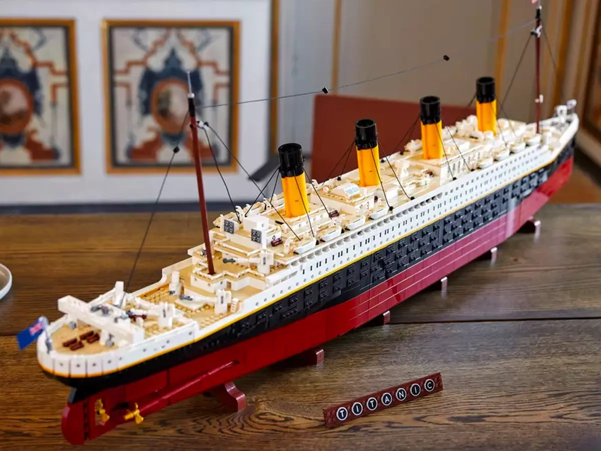 Lego titanic 6