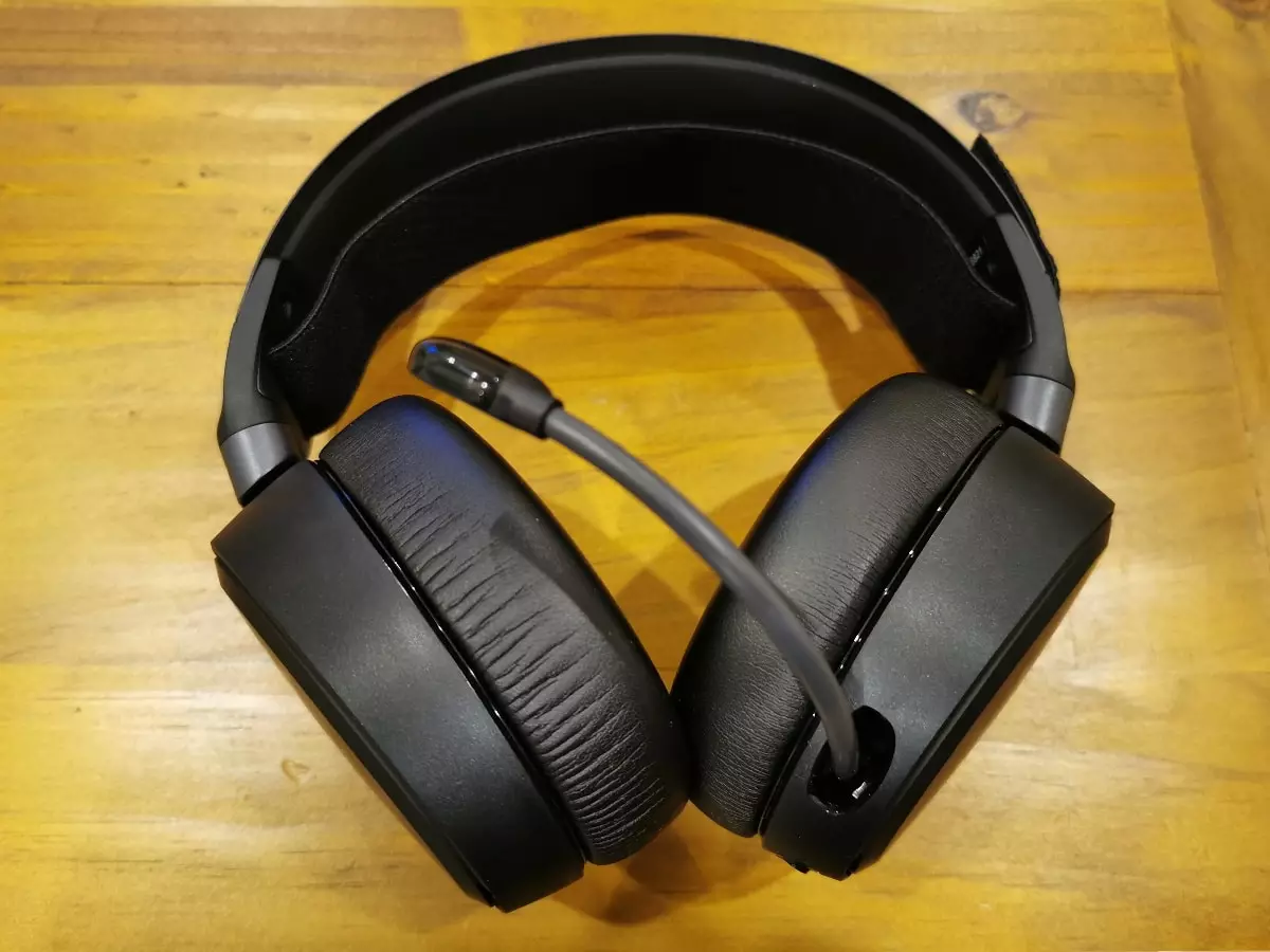 Преглед на слушалките Steelseries arctis prime 4