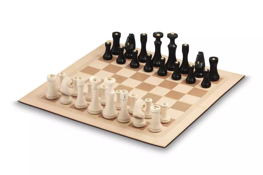 ຊຸດໝາກຮຸກທີ່ດີທີ່ສຸດ - Louis Vuitton Chess Case