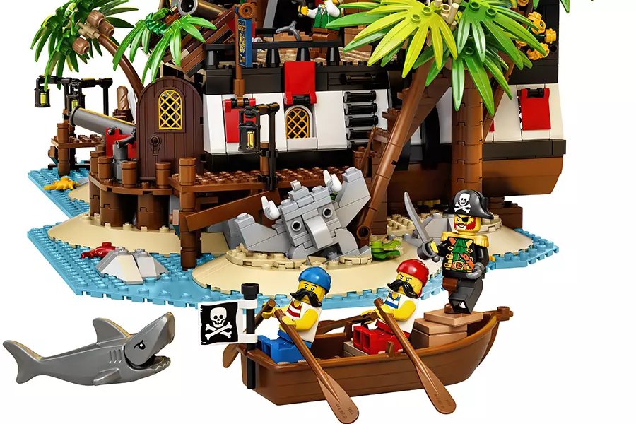 Lego Pirates of Barracuda le long de l'île