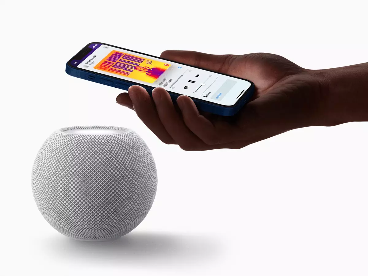Apple HomePod Mini é o altofalante intelixente que buscaban os usuarios