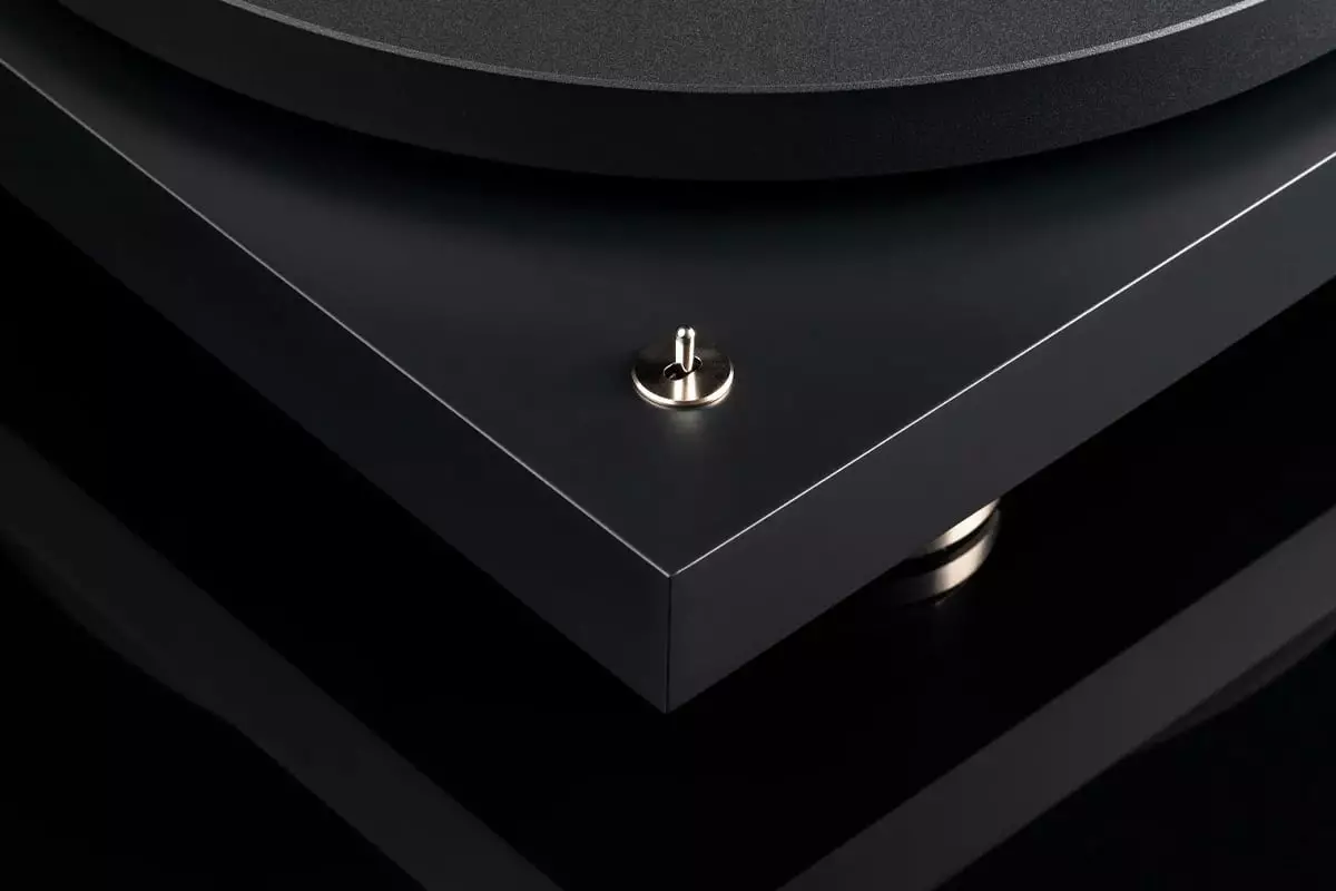 Project debut pro turntable 3
