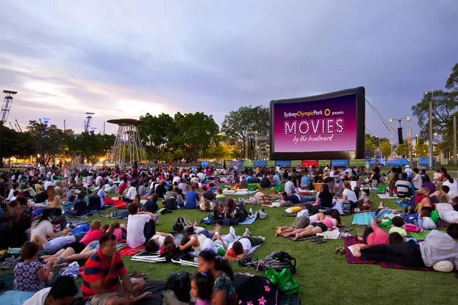 films mill-ċinema fil-beraħ Boulevard