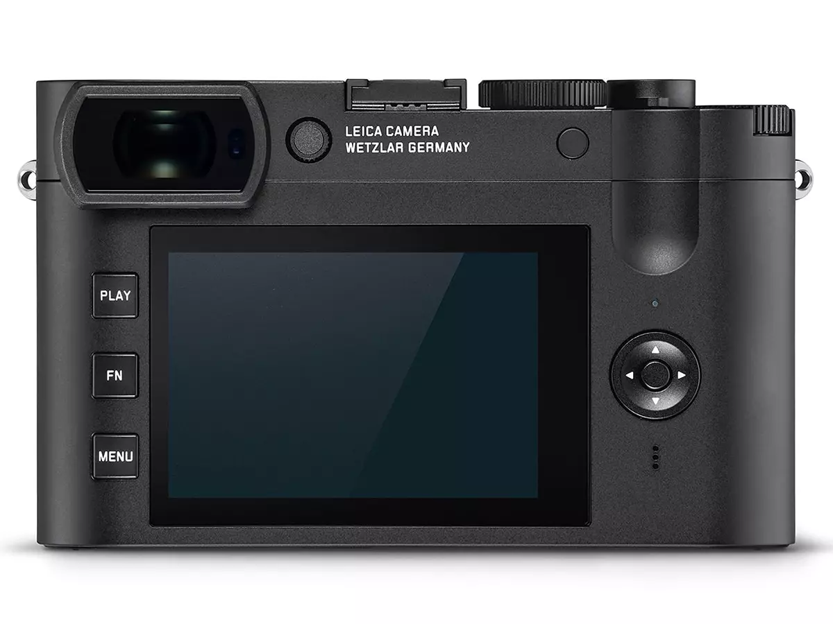 Pohled zezadu na fotoaparát Leica 007 není čas zemřít