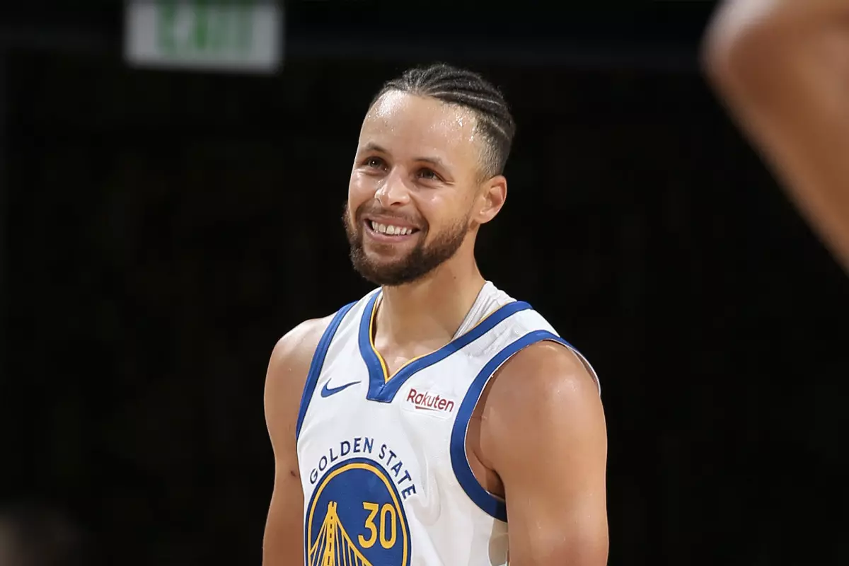 Pinakamataas na Bayad na NBA Players 2021 - Steph Curry 1