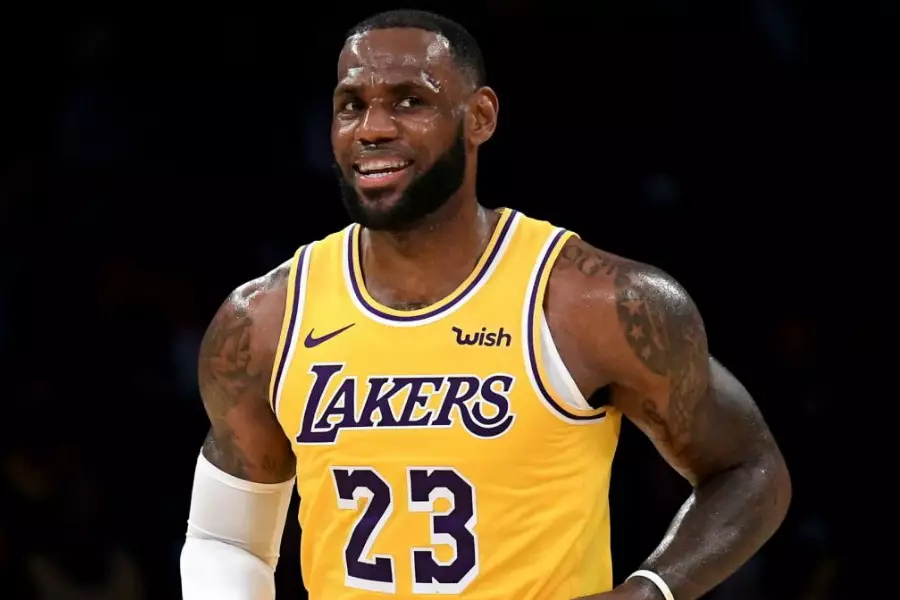 Lebron James Lakers mutambi