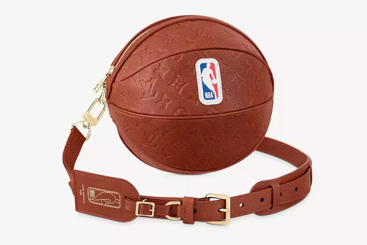 2 nba louis vuitton კალათა ჩანთაში