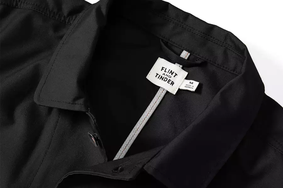 A icônica jaqueta encerada da Flint & Tinder agora custa apenas US $ 77 3246_1