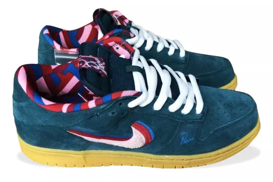sneakers sarobidy indrindra Parra x Nike SB Dunk Low Friends and Family