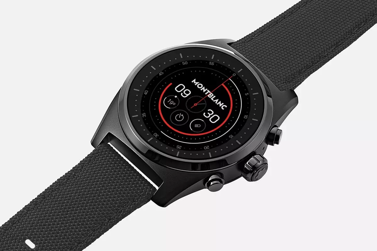 Montblanc sammit lite smartwatch 4