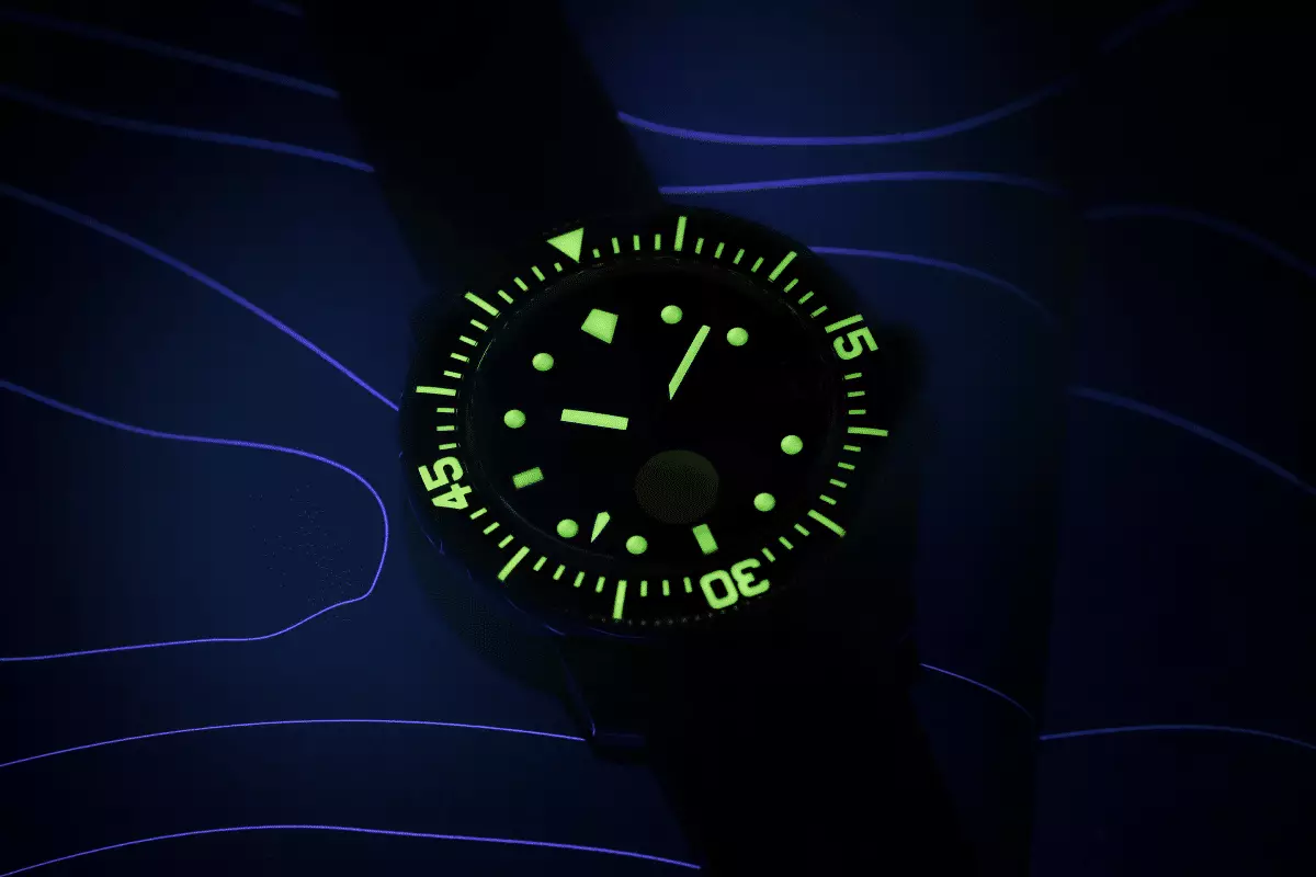 Blancpain သည် Fifty Fathoms No Rad Limited-Edition Timepiece ဖြင့် အတိတ်ကို ဂုဏ်ပြုပါသည်။ 3913_4