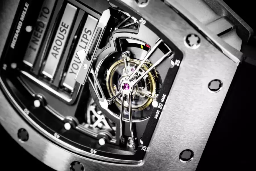 Richard Mille RM 69 është një Tourbillon Erotik që flet pis 3940_3