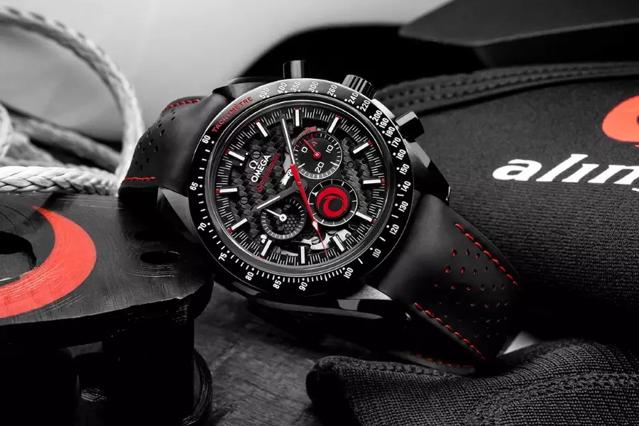 Speedmaster Dark Side tal-Qamar