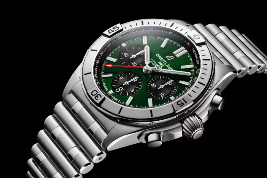 Đồng hồ hợp tác Breitling b Bentley