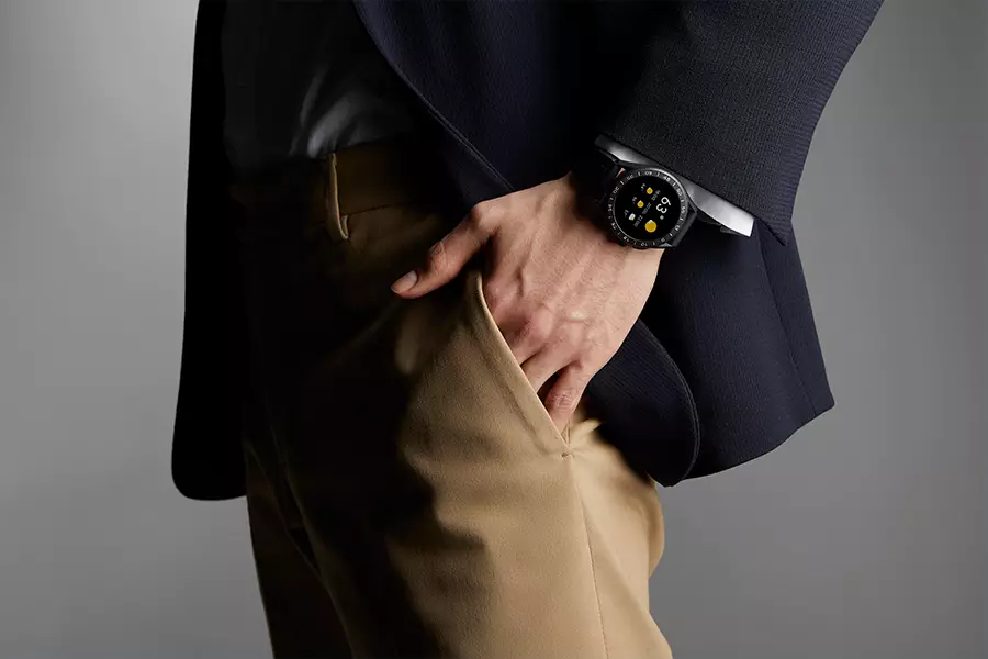 “Heuer Connected Smartwatch 5” belligi