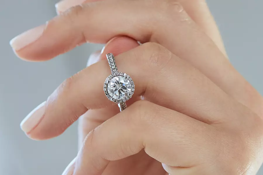 Γιατί πρέπει να αγοράσετε διαμαντένιο δαχτυλίδι που καλλιεργείται στο εργαστήριο 4284_1