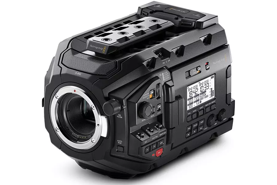 निंजा फ़ोर्टनाइट सेटअप ब्लैकमैजिक डिज़ाइन URSA मिनी प्रो 4.6K कैमरा