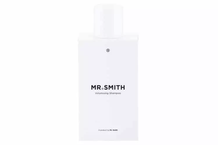 An tUasal Smith Toirt Shampoo