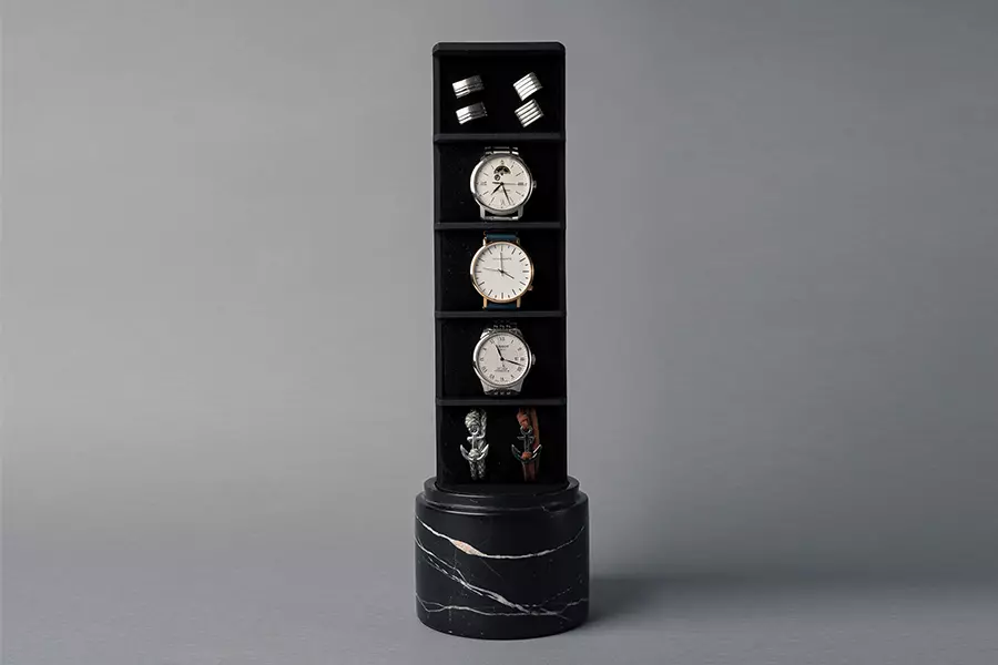Этот компактный модуль для хранения представляет вашу коллекцию часов как произведение искусства 4398_1