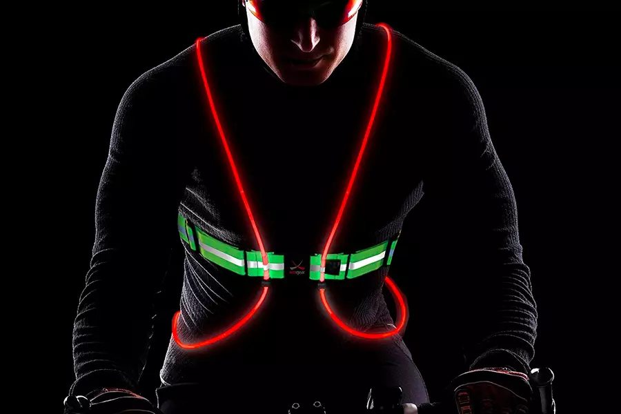 Трацер360 осветљени и рефлектујући прслук за трчање