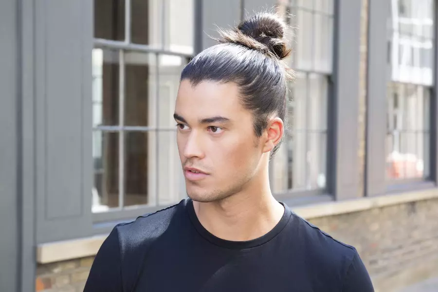 baştirîn porê mêran - man bun