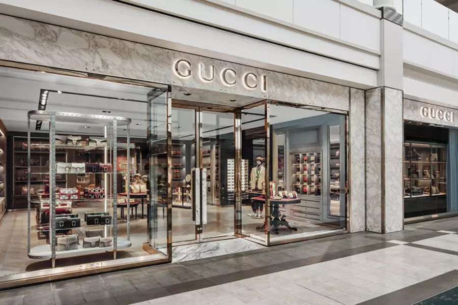 1 2020 සඳහා වඩාත්ම වටිනා සුඛෝපභෝගී සන්නාම - Gucci