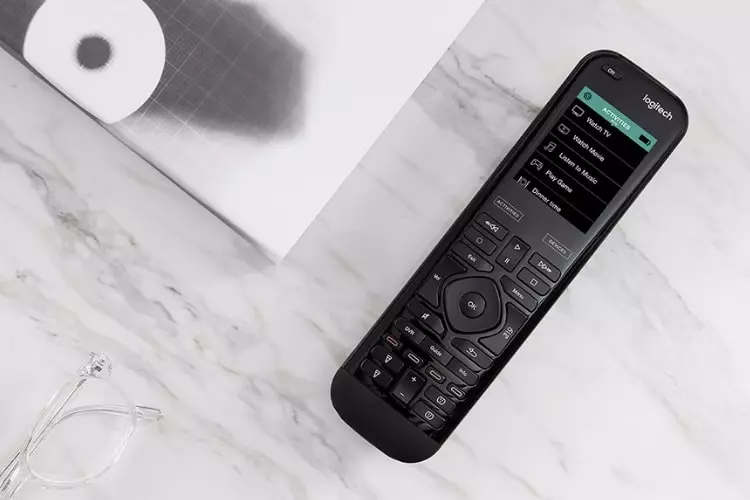 Універсальний пульт logitech harmony elite