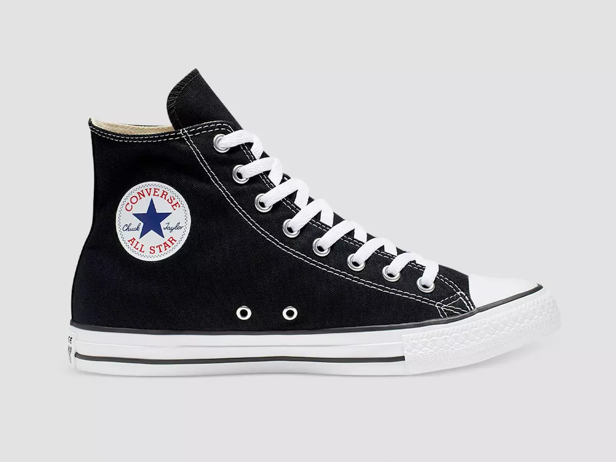 12 Converse All Star Chuck Taylor