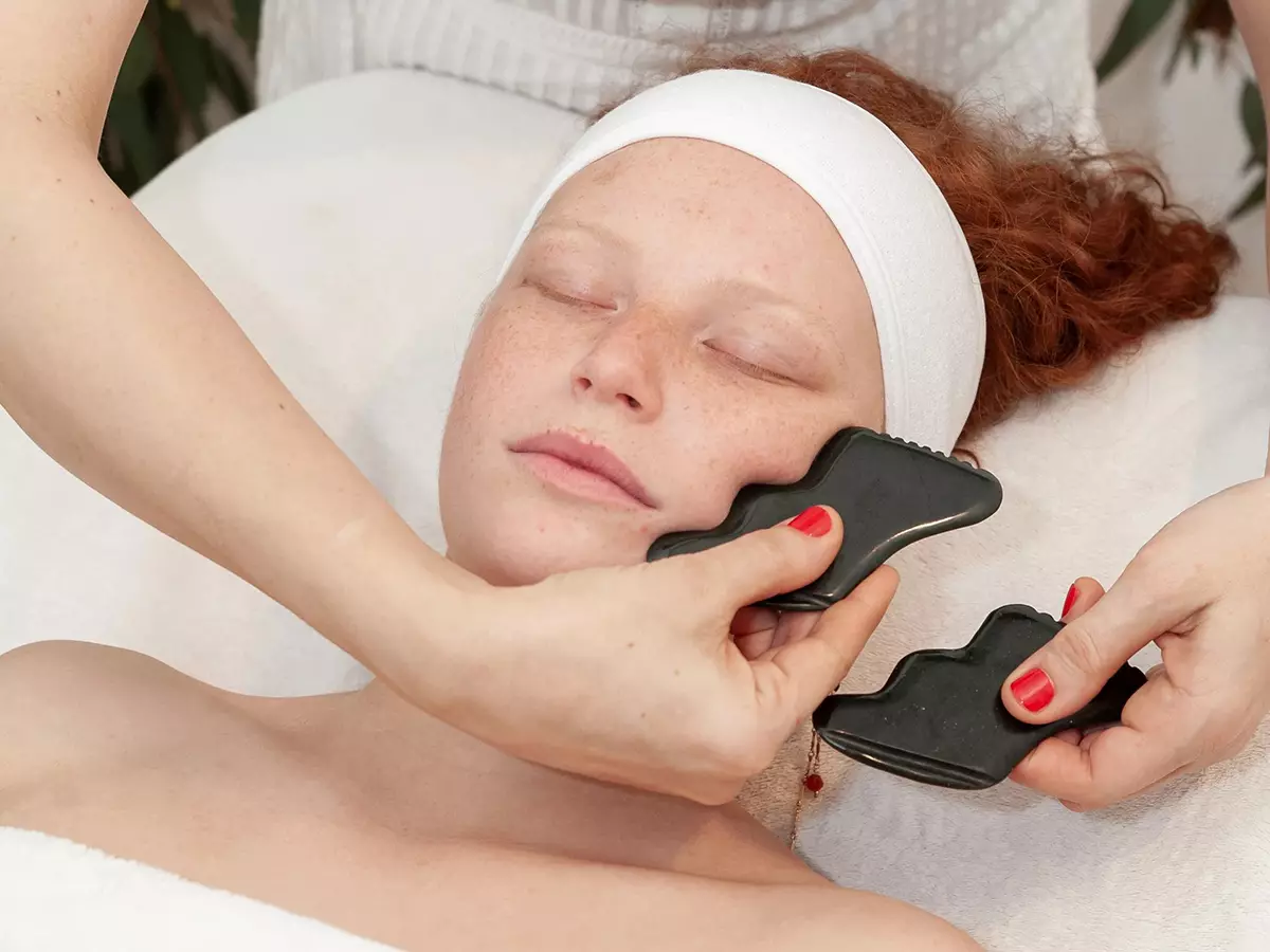 жена на масажи на Венустусу