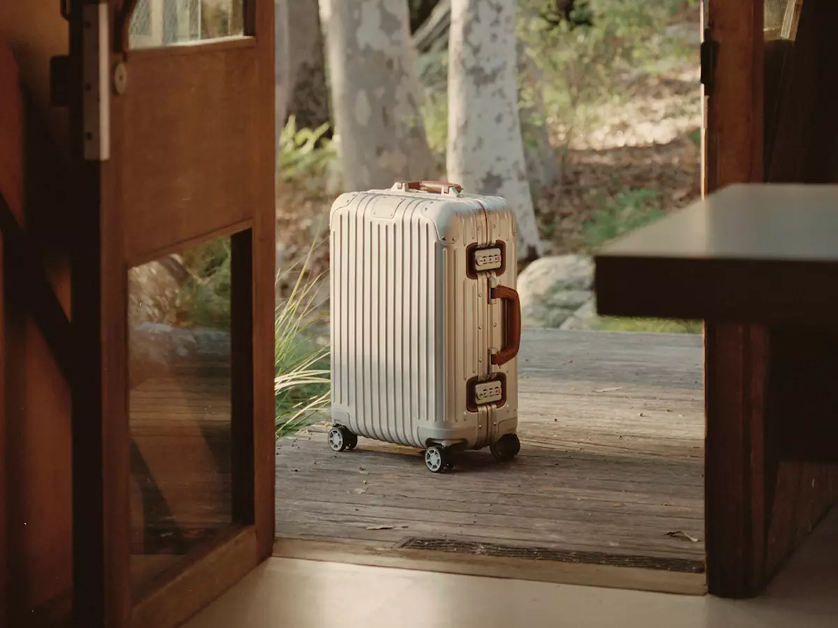 kabin aluminium rimowa