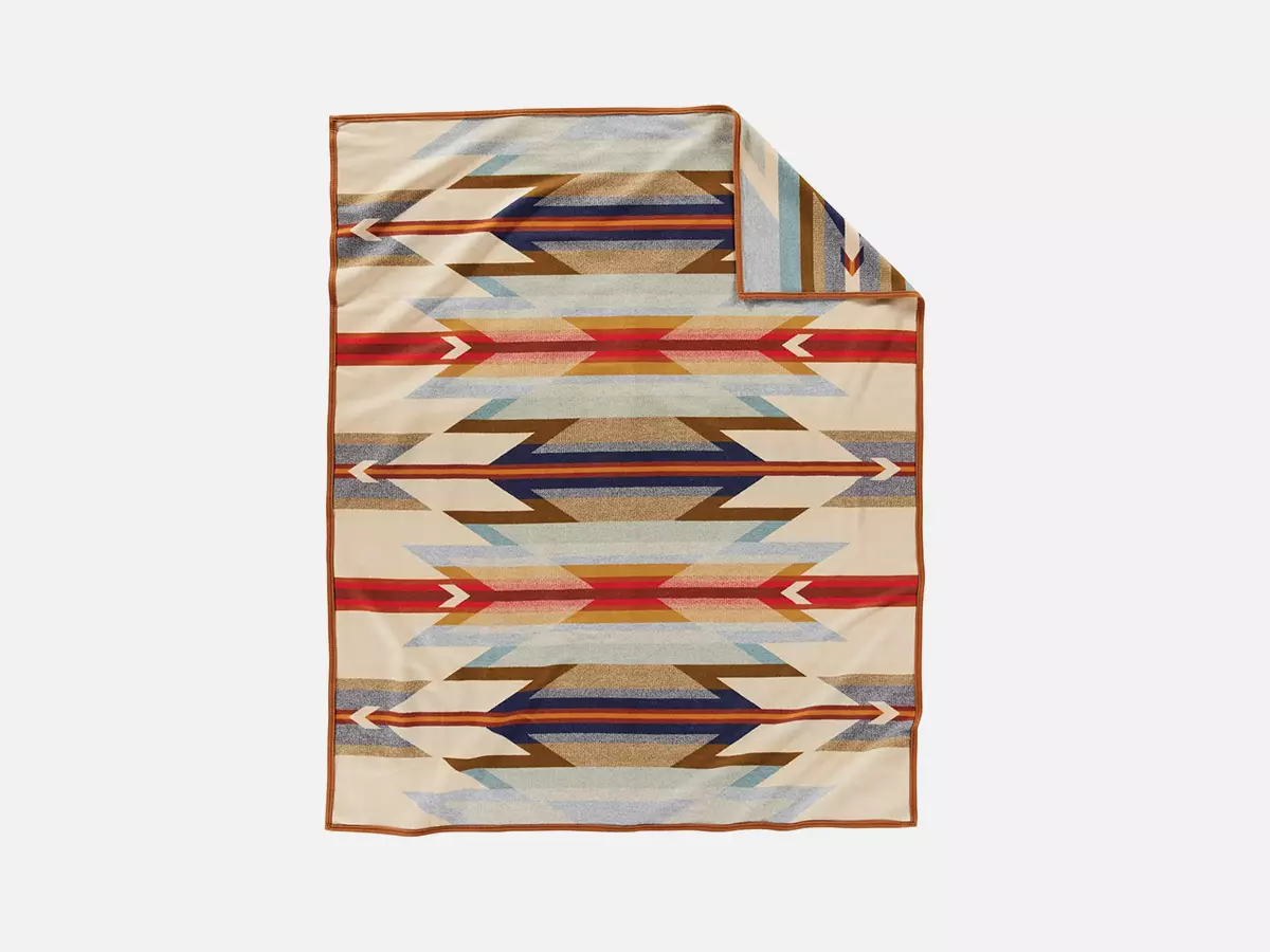 Pendleton jacquard blanketi isiyofunikwa