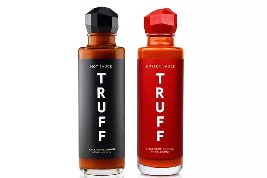 Truff black truffle infused hot sauce ឈុត ២